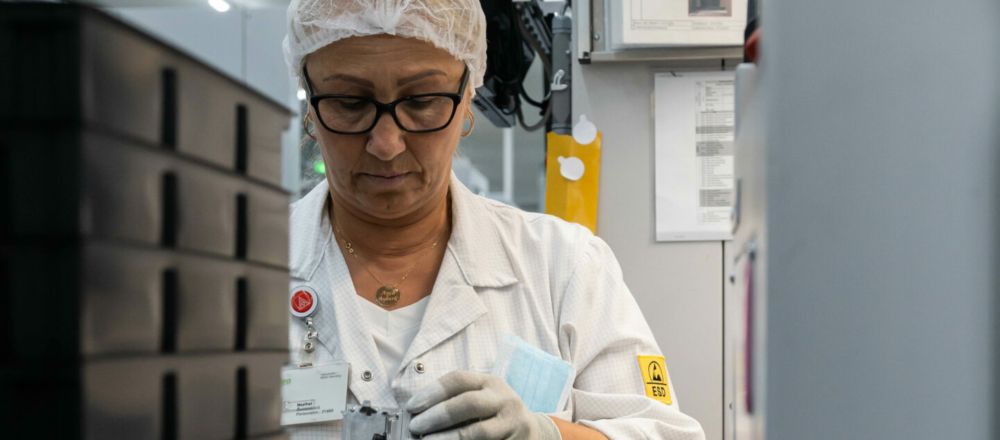 Valeo has produced its 10 millionth front camera system - Mobileye EyeQ ...