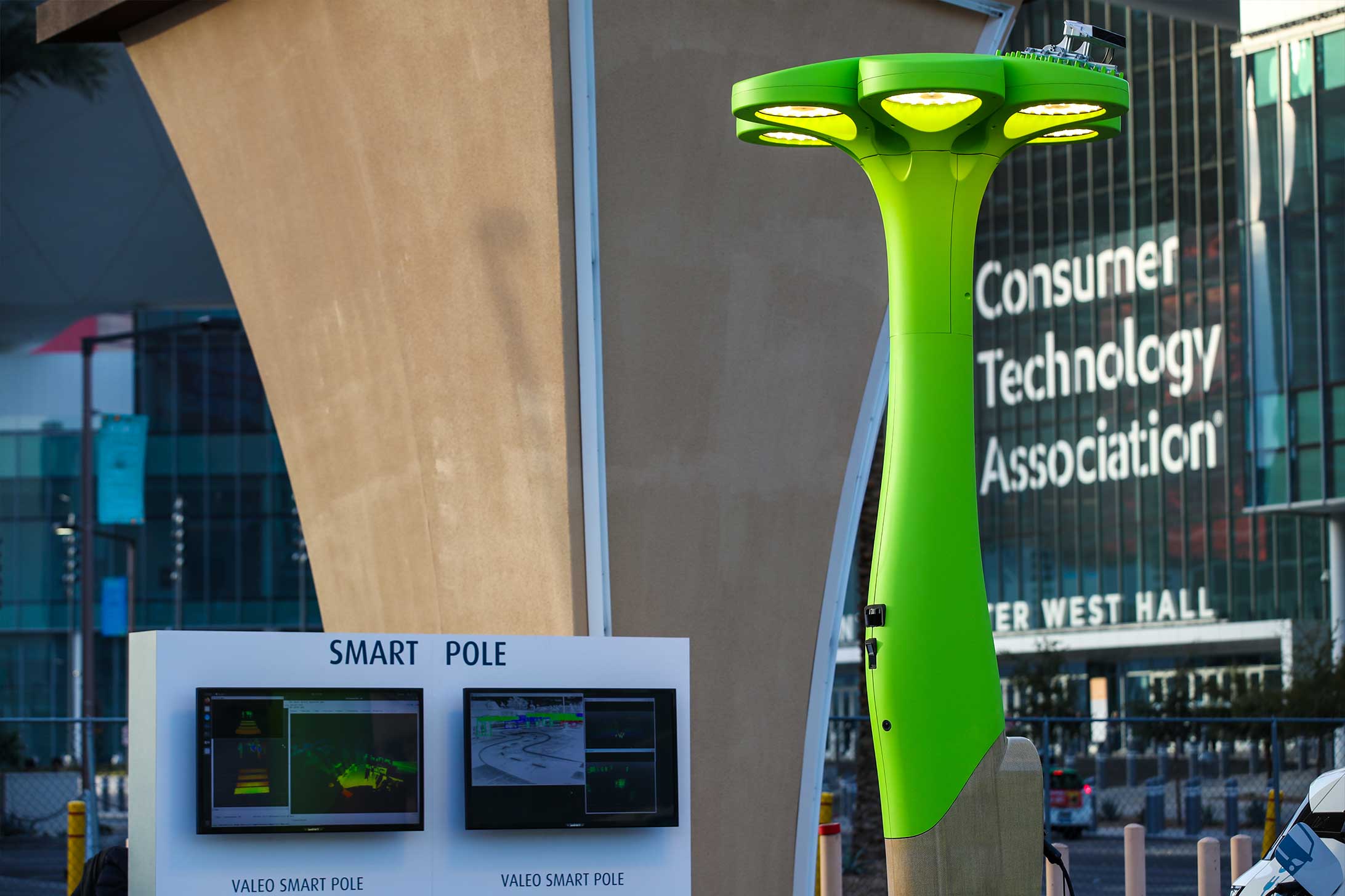 Smart Pole to light up the smart city of tomorrow | Valeo